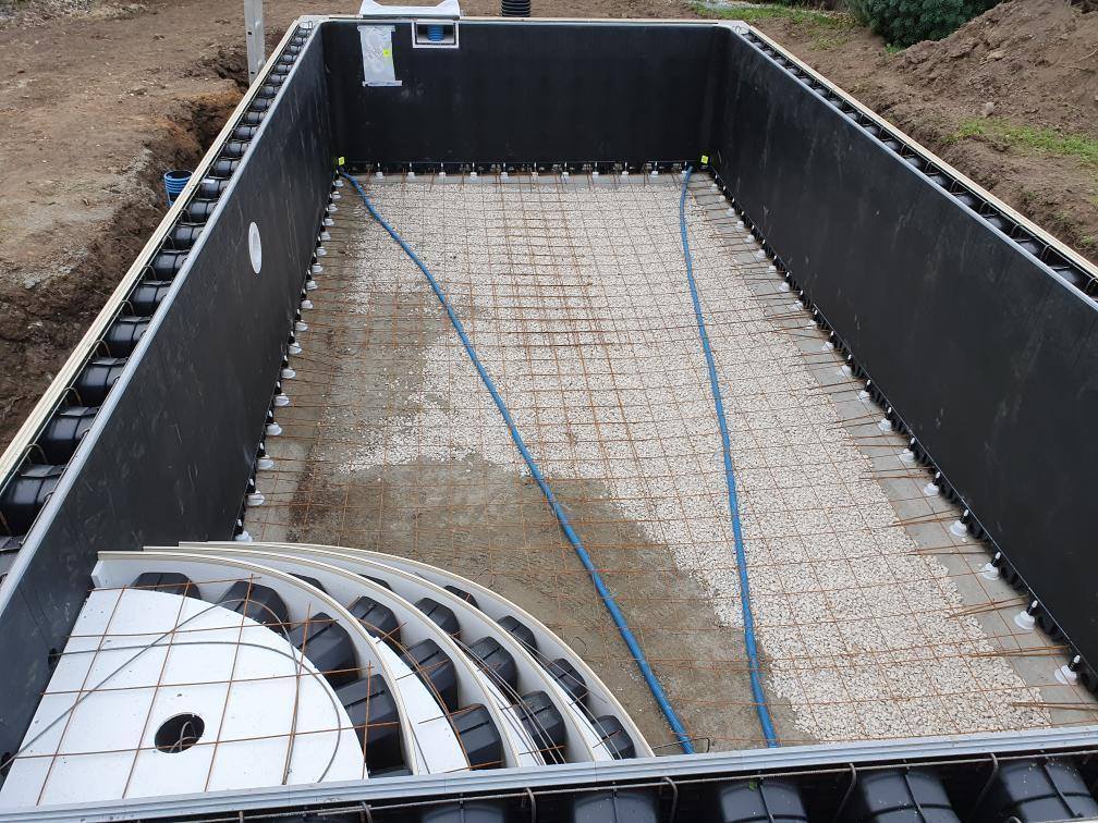 Construire une piscine : les étapes à suivre